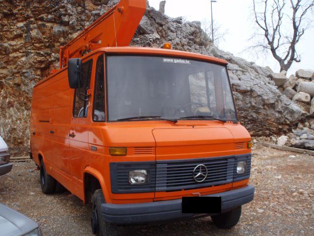 MERCEDES BENZ 608, PRIMORJE NEKRETNINE, 1984 god.