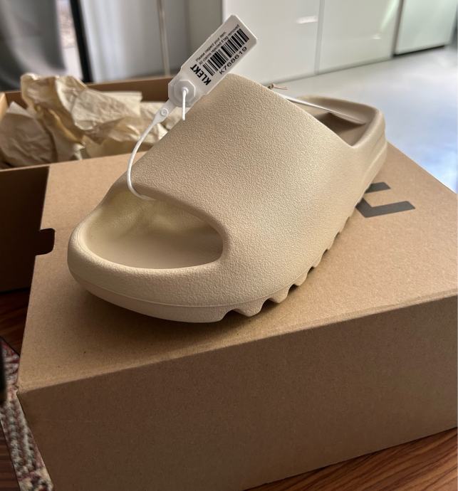 YZY SLIDE YEEZY SLIDE