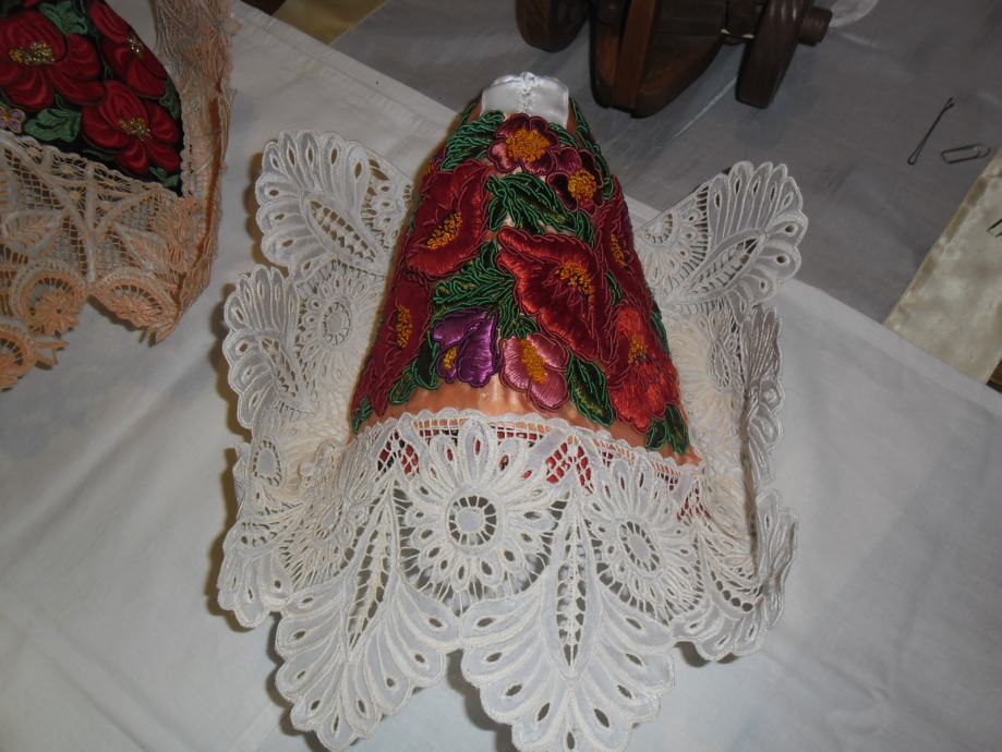 Posavske poculice i špice