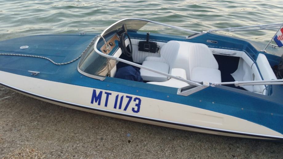 GlASTRON GT 150 (JAMES BOND)