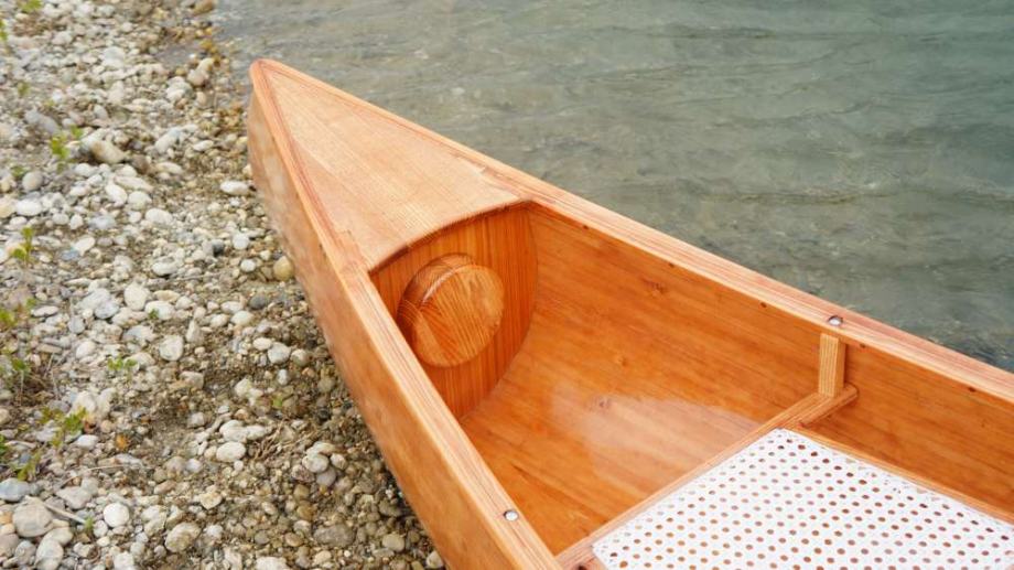 Drveni kanu dužine 5m, vrhunski izrađen