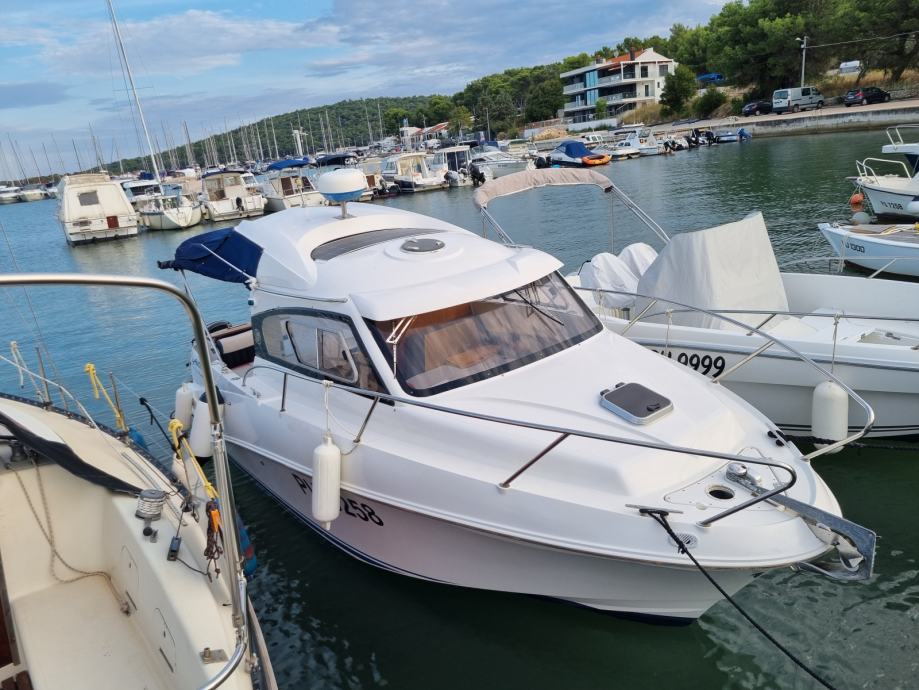 Quicksilver 640 weekend, Mercruiser 4,3 200ks novi