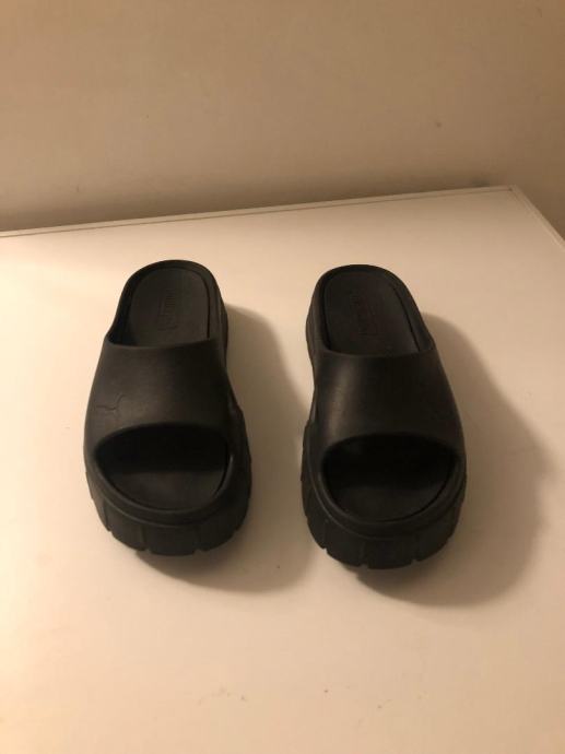 PUMA mayze stack injex slides black