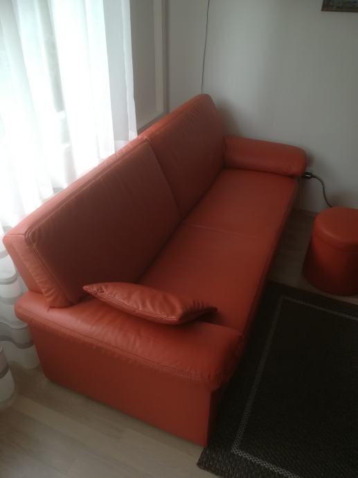 komplet trosjed,dvosjed s tabureom