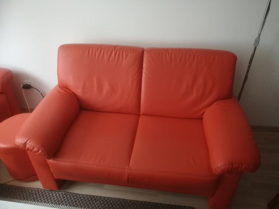 komplet trosjed,dvosjed s tabureom