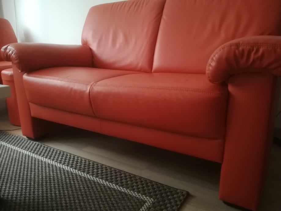 komplet trosjed,dvosjed s tabureom