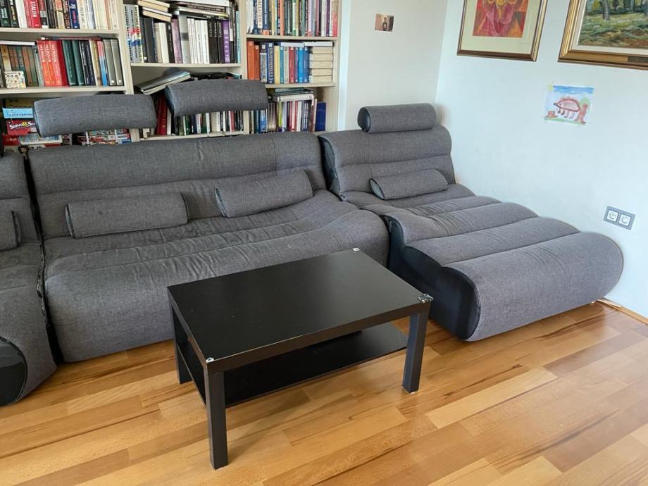 Modularni kauč za 4 osobe (stol ukljucen u cijenu)