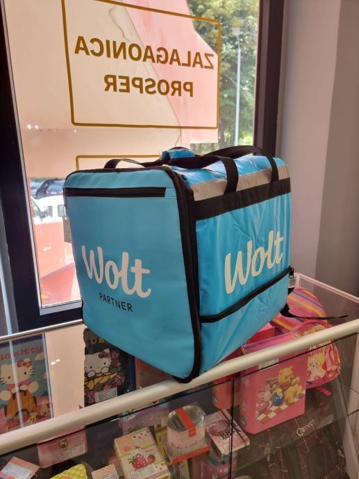 WOLT TORBA ZA DOSTAVU *DO 24 RATE* VRLO DOBRO STANJE