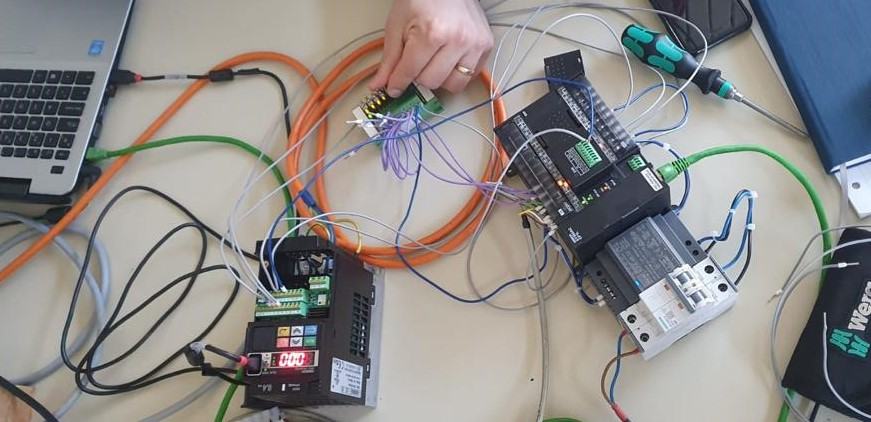 Automatizacija, PLC programiranje, frekventni pretvarači