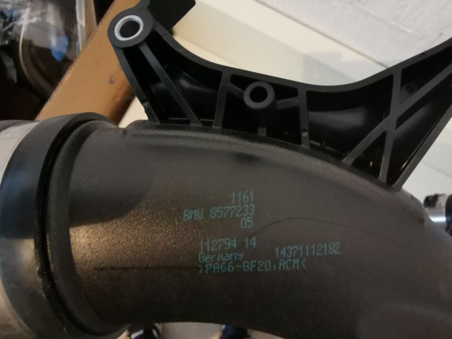Bmw 2er F45 F46 X1 F48 crijevo usisa zraka 11618577233