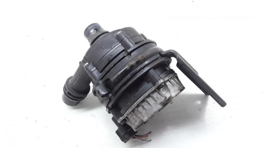 CIRKULACIONA PUMPA 0392024050 A0005002686 Mercedes C CLASS (W205) 2014