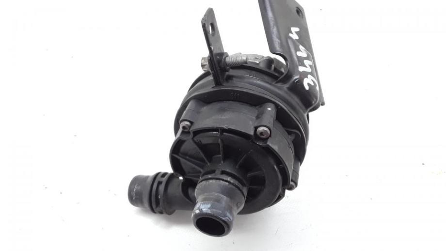 CIRKULACIONA PUMPA 0392024050 A0005002686 Mercedes C CLASS (W205) 2014