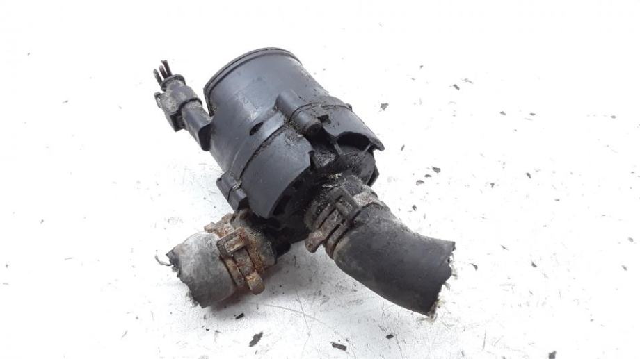 CIRKULACIONA PUMPA 5G0965561 Volkswagen GOLF VII 2012-