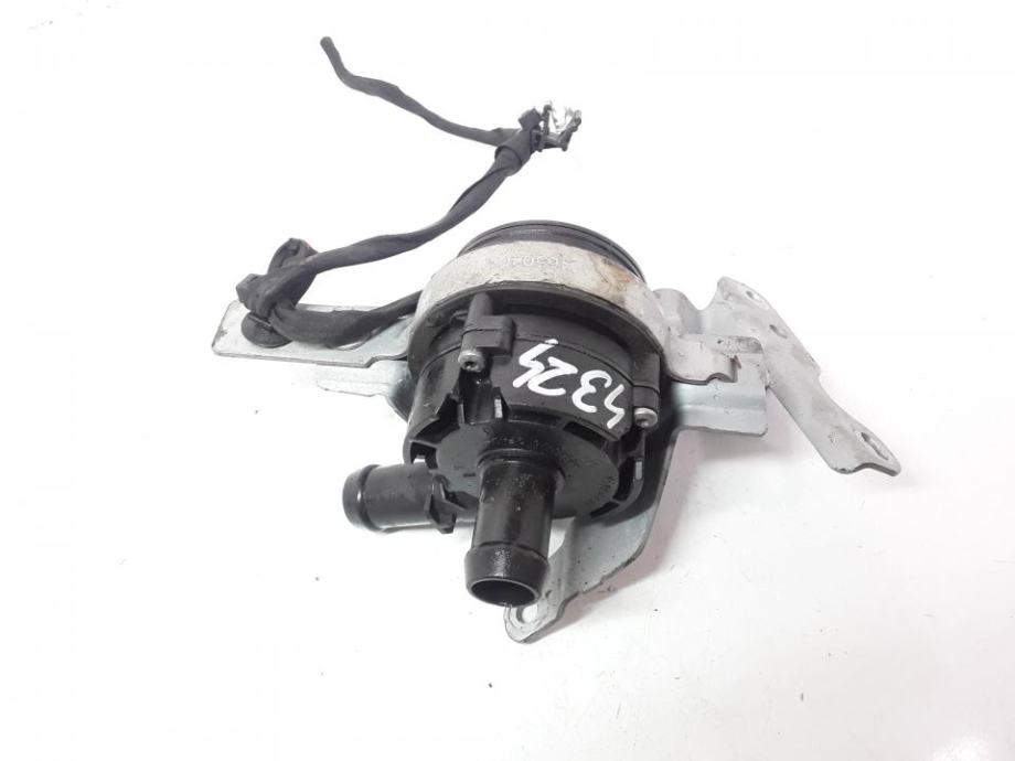 CIRKULACIONA PUMPA A0005000686 0392023206 MERCEDES GLA 2014-2020