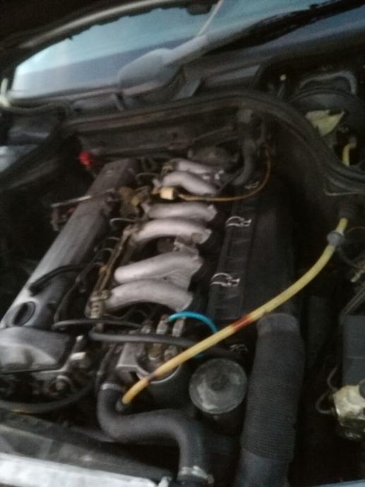 Motor 300d za mercedes 124