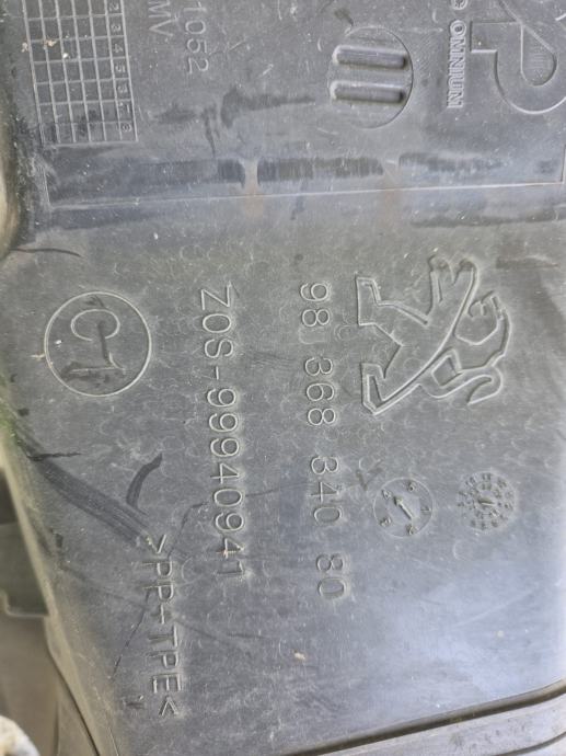 Novi Peugeot 3008 poklopac kanala za zrak