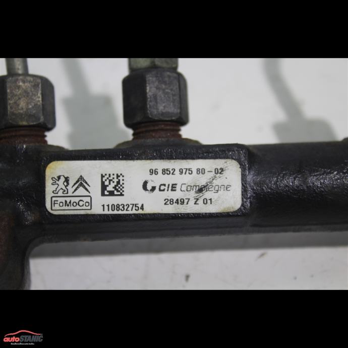 RAZVODNA CIJEV ZA GORIVO (RAIL RAMPA) SA SENZOROM PRITISKA