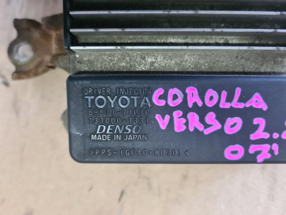 Toyota Corolla Verso 2.2 2007 Driver injector