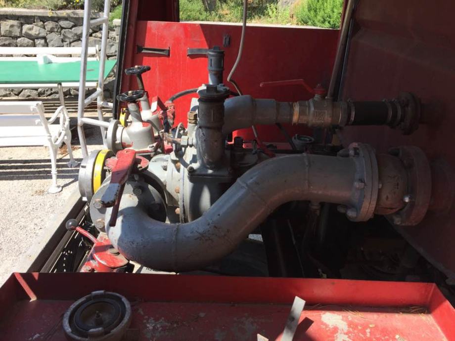 Vatrogasno vozilo / Zastava 650AN