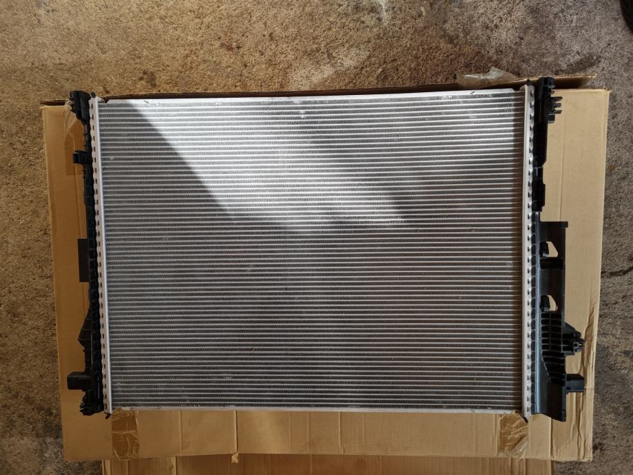 Volvo XC60 hladnjak / kiler visoke temperature, 32138766