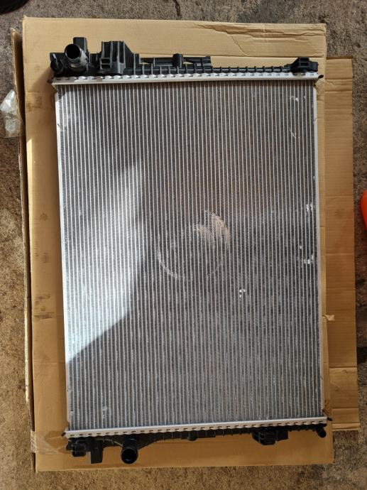 Volvo XC60 hladnjak / kiler visoke temperature, 32138766