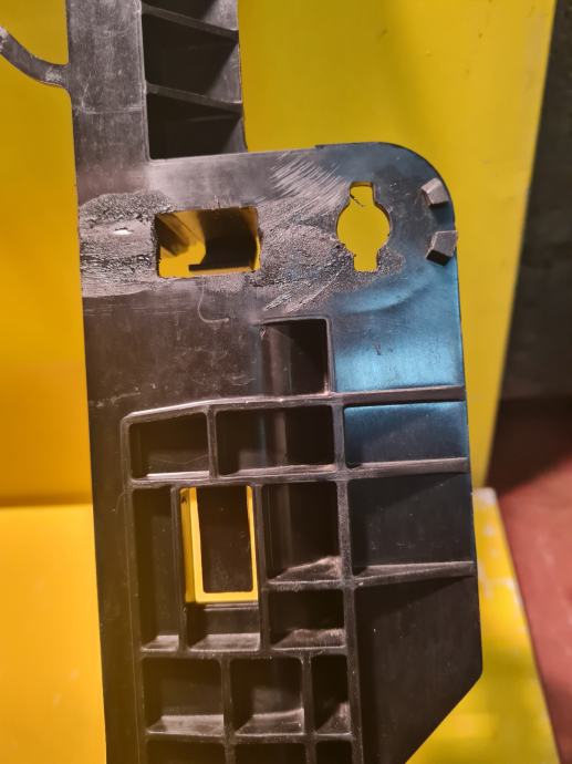 VOLVO XC60 NOSAČ / OKVIR HLADNJAKA KLIME, 31657366