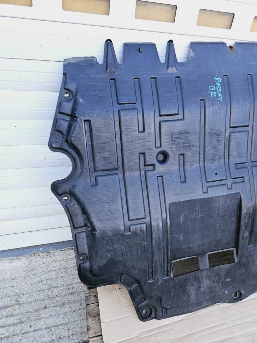 Vw Passat b7 3aa PVC obloga zaštita ispod motora 3C0825237H
