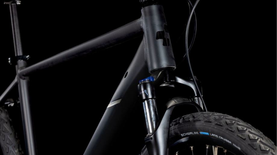 CUBE NATURE ONE BLACK´N´BLACK 2026 58 cm