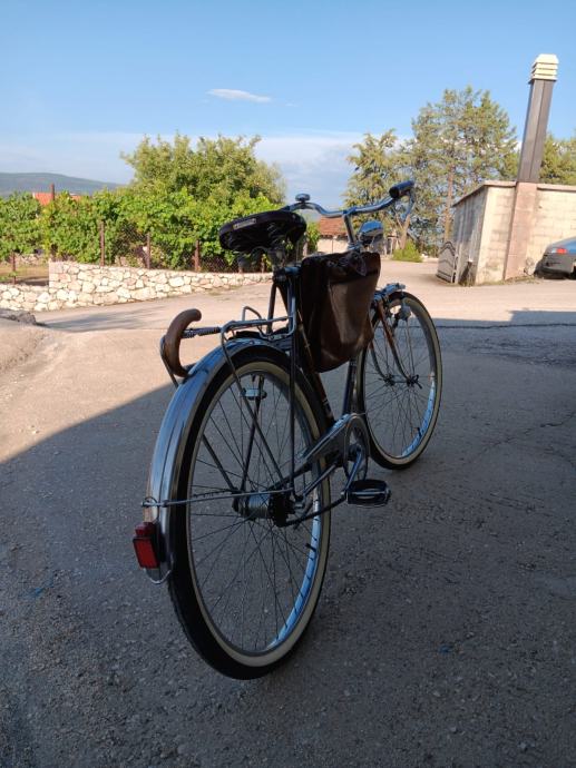 Retro bicikla iz 1960 ih godina. Nova.