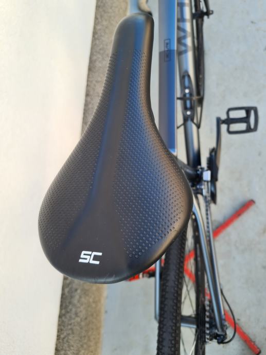 White sc lite, 2022.g., hibrid bike, rama L