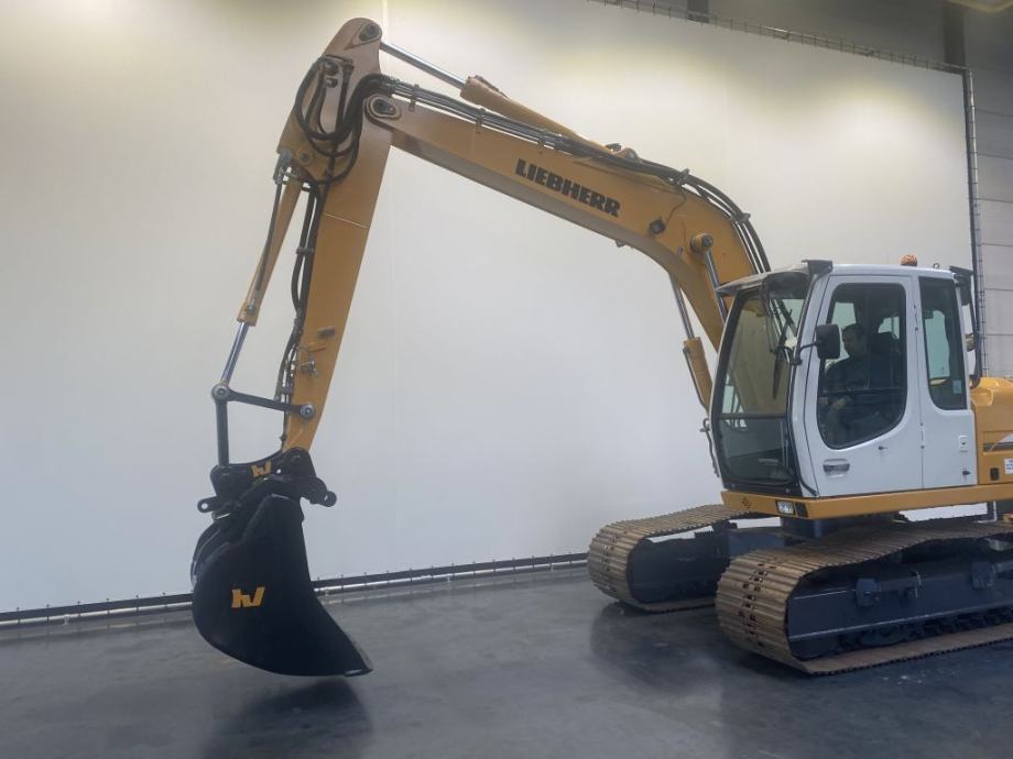 Liebherr R 313 Litronic