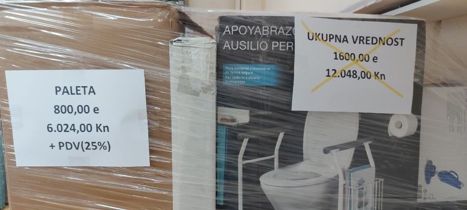 Razna roba na paleti