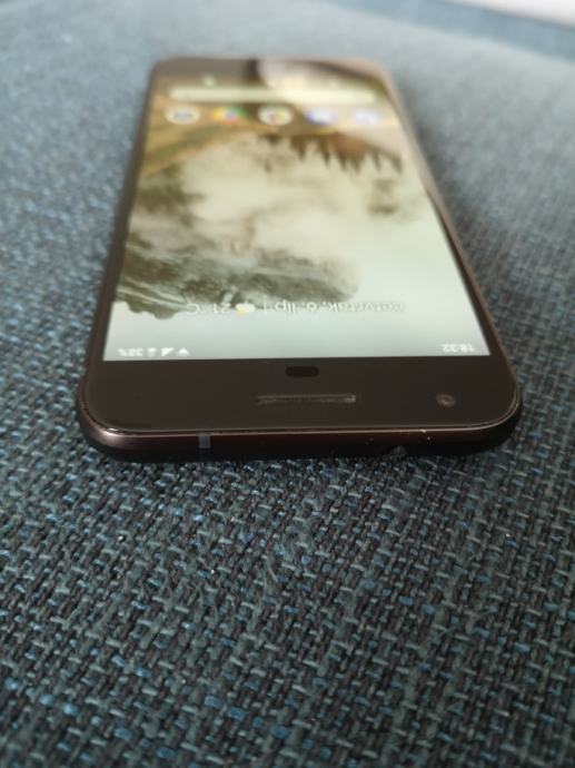 Google pixel 32 GB just black andorid 10 (Q)