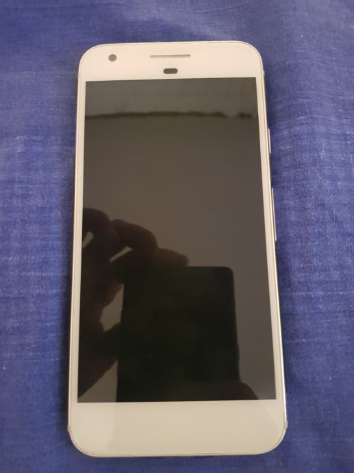 Google Pixel white 32GB dbrand