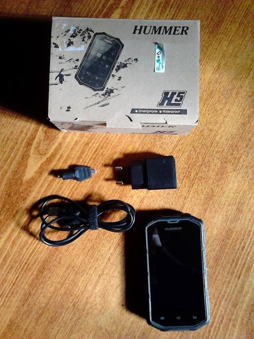 Hummer H5 - NEUNIŠTIVI MOBITEL (DUAL SIM)