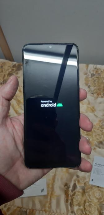 Mobitel novi Alpha 21