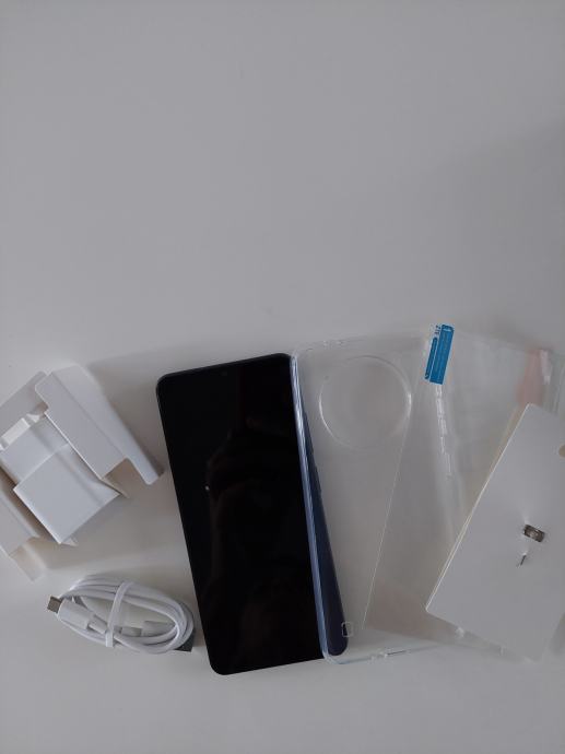 NOVI mobitel Telemach 5G Povoljno