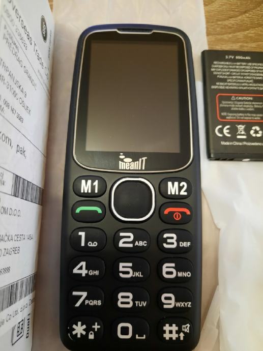 Mobitel sa velikim tipkama za starije osobe