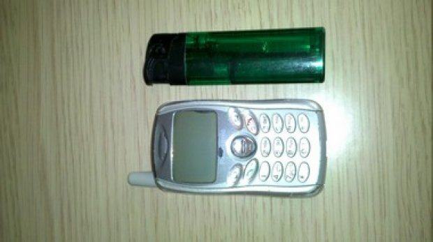 Panasonic GD55 - jedan od najmanjih mobitela na svijetu - 2 komada