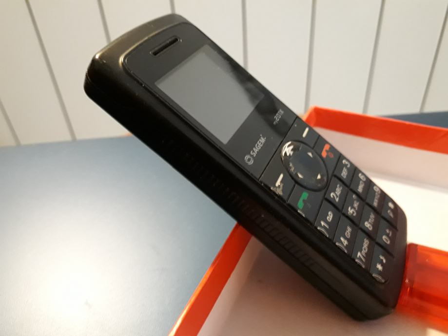 SAGEM my-201x Mobitel odlično stanje na T-Mobile mrežu,jednostavan!!!!