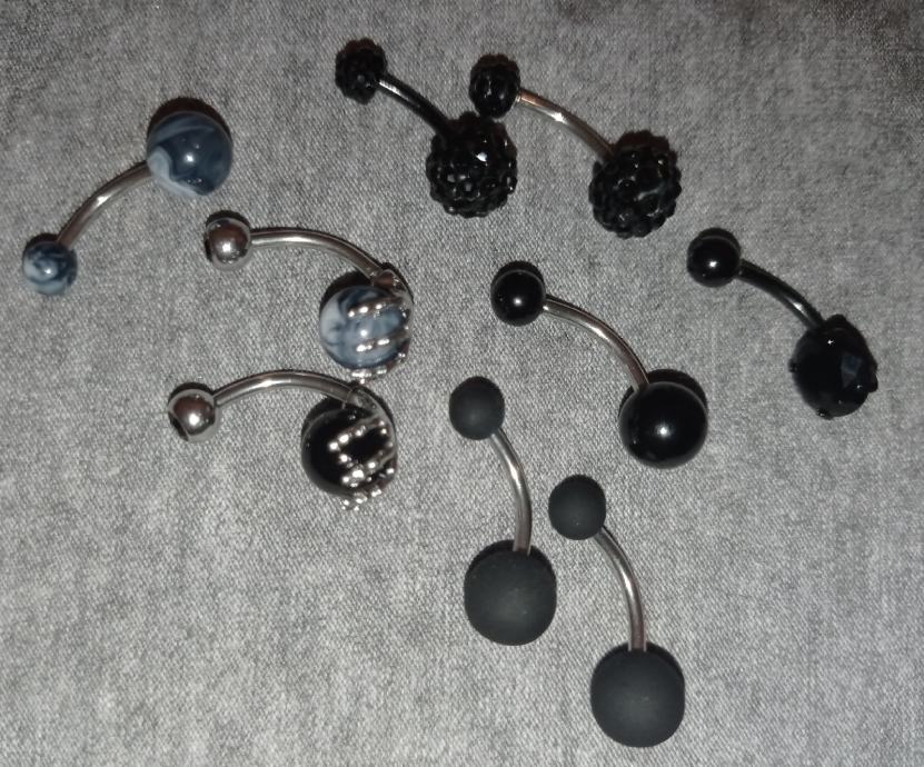 pirsing / piercing za pupak