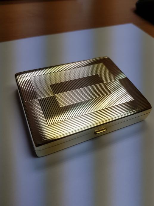 Vintage tabakera za cigarete zlato