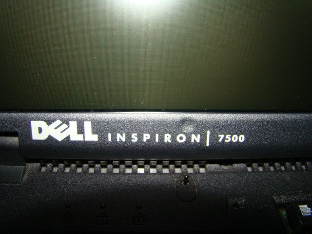 Dell Inspiron 7500 - 15.4 - PIII - 64 MB RAM - 4.8 GB HDD
