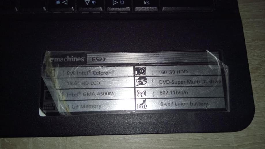 LAPTOP ACER eMACHINES e527