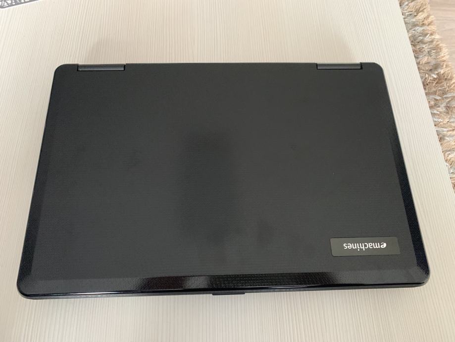 Laptop Acer eMachines E725