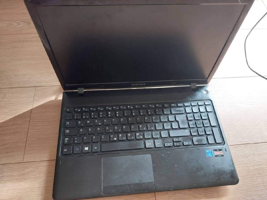 laptop Samsung 355E HITNO!!!!