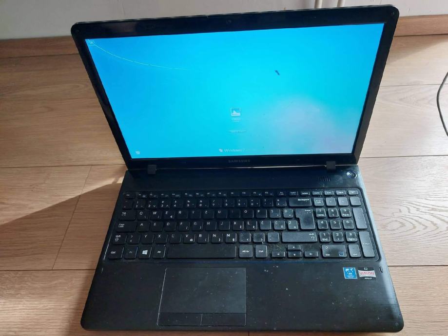 laptop Samsung 355E HITNO!!!!