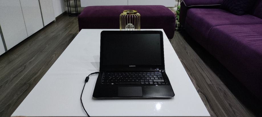 Laptop notebook Samsung NP900X3A i5 , 8GB
