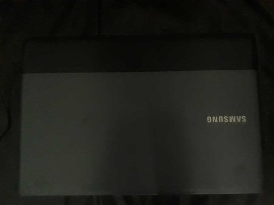 Samsung RV513 laptop, AMD e-450 APU, 15.6 led