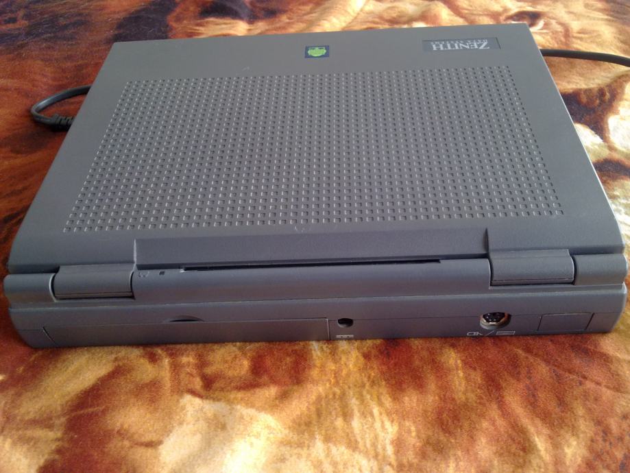 Laptop ZENITH NTB007 (ISPRAVAN, KAO NOV) Retro Vintage Kolekcionarski